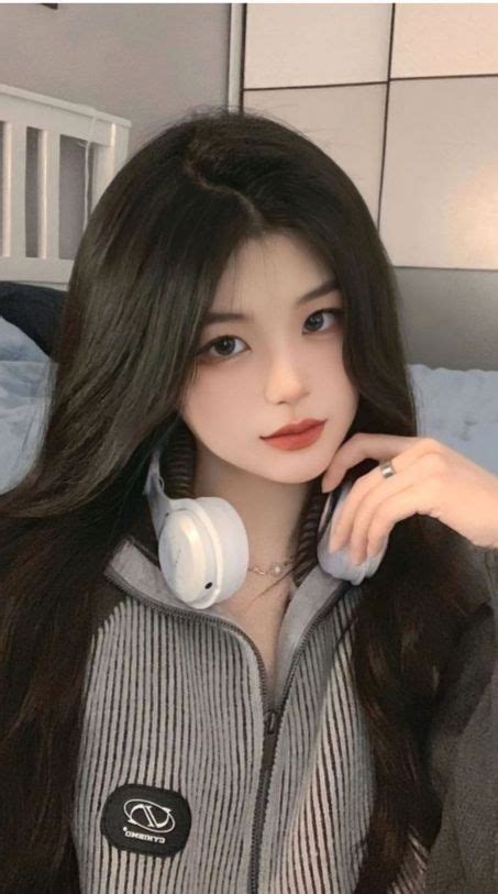 ماذا لو كنتي العضوة تاسعة في فرقة ستراي كيدز Sweet Lips Girl Cute