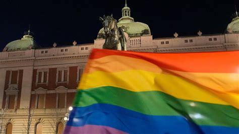 Полицейски тормоз над ЛГБТИ общността в Сърбия