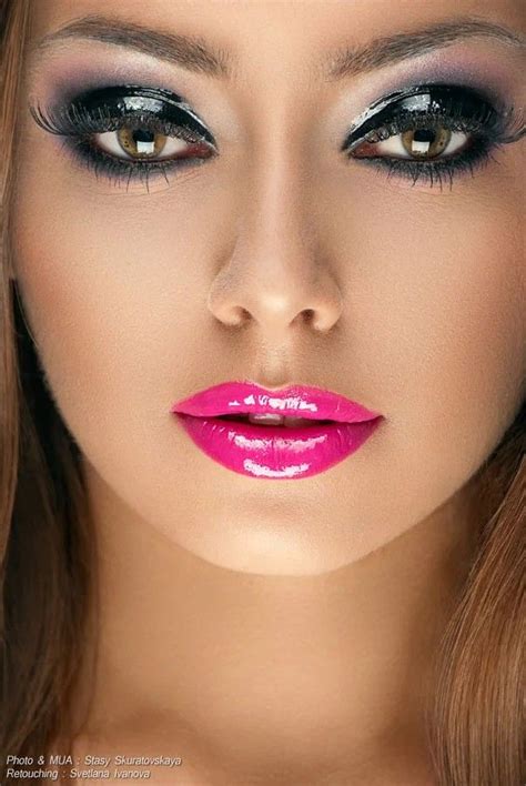 Pin By John Salkeld On Faces To Draw Beautiful Lips Sexy Makeup
