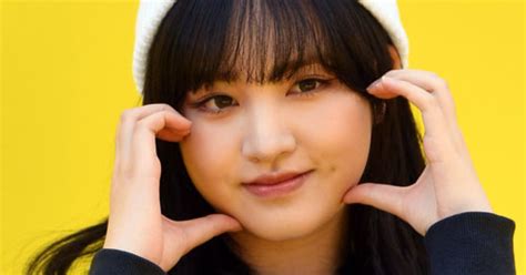 [포토]아이브 리즈 볼빵빵 하트