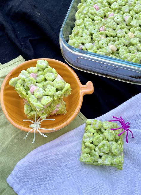 Savory Moments Monster Mash Mallow Cereal Bars Halloweentreatsweek