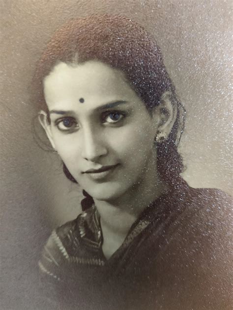 My 17 Year Old Grandmother 1951 She Was Is So Beautiful Roldschoolcool