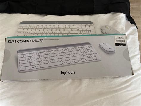 Logitech Slim Combo Mk470 Mouse And Keyboard Combo Computers And Tech Parts And Accessories