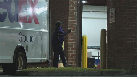 Fedex Customers Frustrated As Packages Delayed Or Lost Ahead Of The Holiday Season