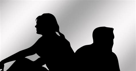 고속도로서 부부싸움 중 하차한 아내 사망…남편·버스기사 다 처벌 왜