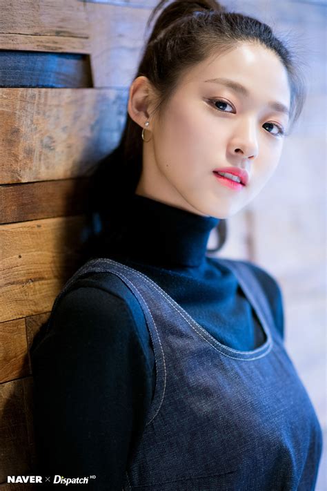 AOA에 있는 핀