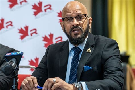 Spvm Un Groupe De Pression Veut Recenser Lethnicité Des Personnes Interpellées R Montreal