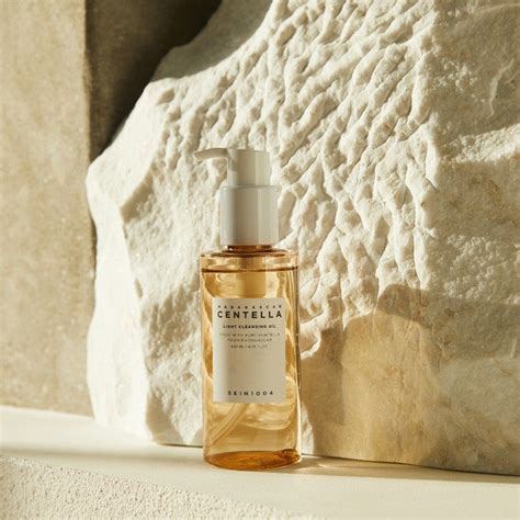 Skin1004 Madagascar Centella Light Cleansing Oil 100 Authentic