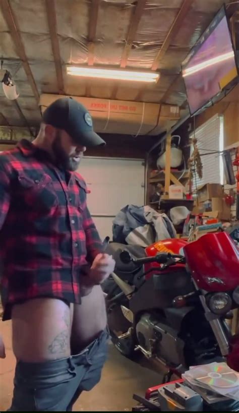 Redneck Daddy Jerks It Again His Garage Cums Thisvid Com
