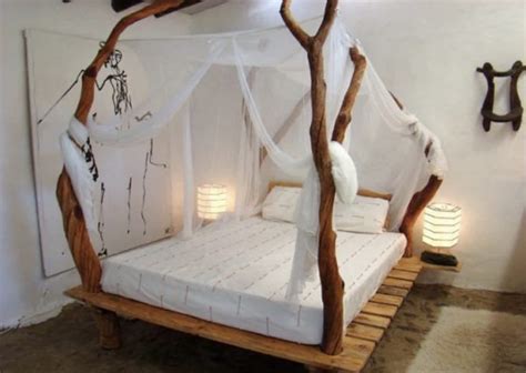 Tree Trunk Canopy Bed Slaylebrity