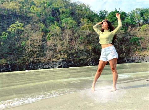 Vaishali Takkars Feet