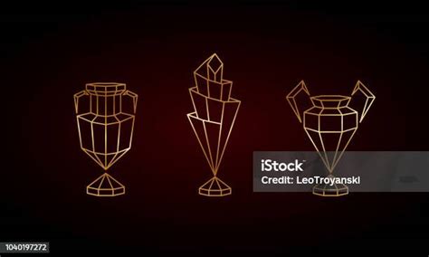 골든 다각형 우승자 컵 세트입니다 추상적인 선형 격자 스포츠의 트로피 1위에 대한 스톡 벡터 아트 및 기타 이미지 1위 3차원 형태 Championship Istock