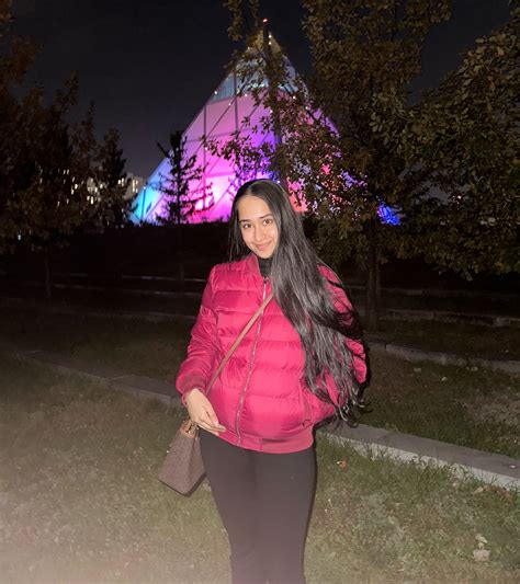 Saniya Gupta Saniyagupta29 • Instagram Photos And Videos