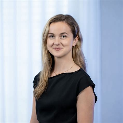 Hannah Burrows Linkedin