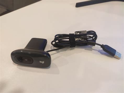 Log Logitech 720p Webcam Computers And Tech Parts And Accessories Webcams On Carousell