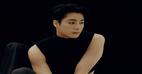 아이돌 그룹 아스트로 멤버 문빈 자택서 숨진 채 발견