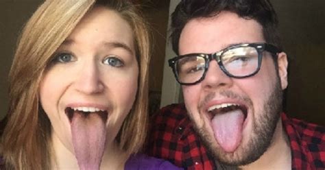 혀가 눈까지세계에서 가장 긴 혀 가진 소녀