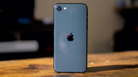 iPhone SE (2020): первые обзоры и отзывы