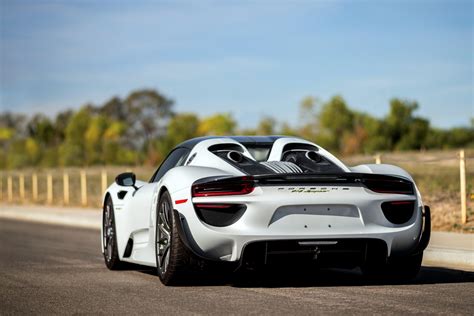 Porsche 918 Spyder Stunning 4k Ultra Hd Wallpaper Of A Supercar