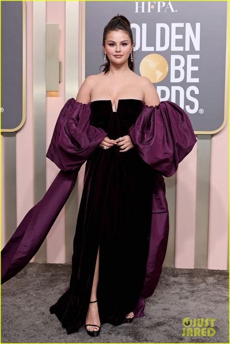 Selena Gomez Appears To Be Responding To Body Shaming Comments After Golden Globes 2023 Photo