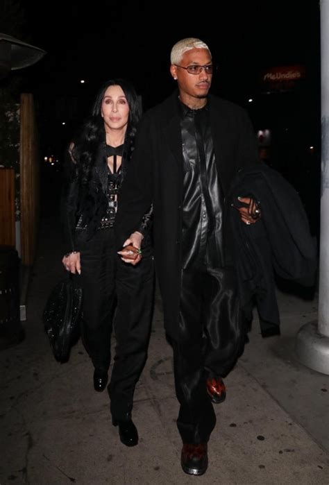 Do You Believe In Love Cher Y Su Nuevo Novio A Os Menor Revista