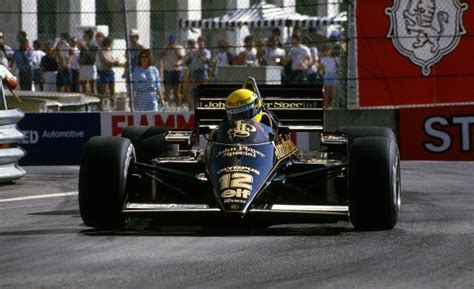 Ayrton Senna Bra Lotus 97t Claimed Pole By An Impressive 12 Seconds