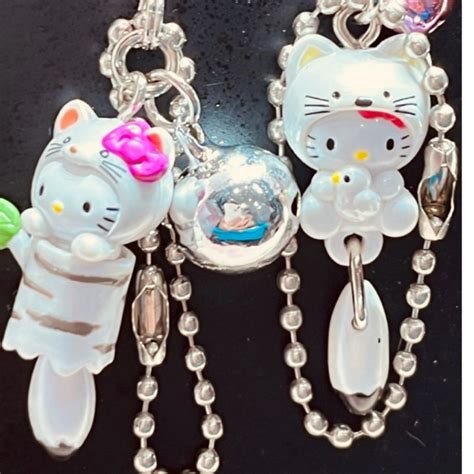 日本進口hello Kitty 2003年長尾巴俱樂部收白狐狸跟雪貂收藏品釋出 蝦皮購物