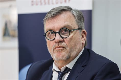 Berlin Hape Kerkeling Befürwortet Afd Verbot Mopo