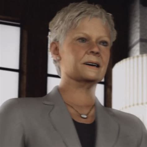 Judi Dench Bond Jente
