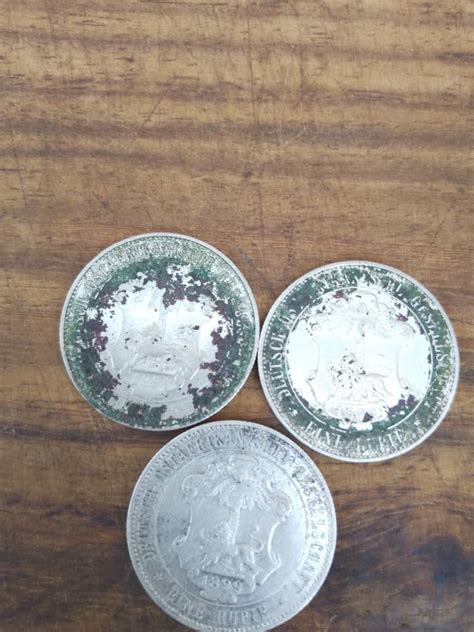 Eine Rupie Tanzania Online Market