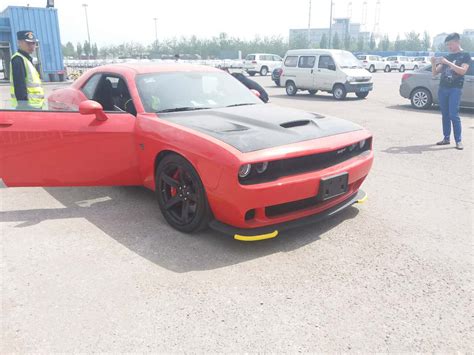 道奇挑战者6 2t Srt地狱猫美式肌肉豪迈展露无遗 搜狐汽车 搜狐网