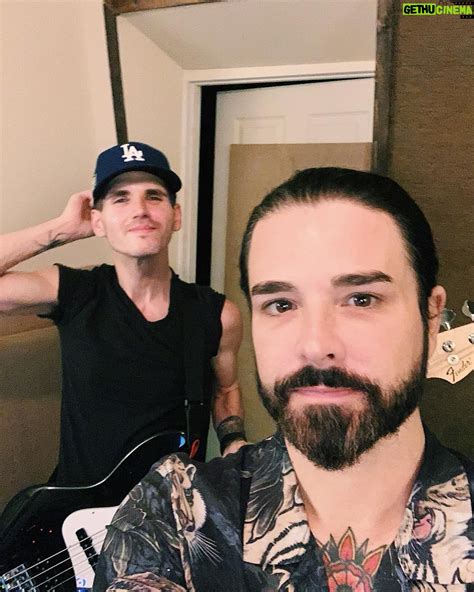 Mikey Way Gethu Cinema