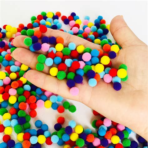 Toys Dytpsyholog 👉 Ціна 60 грн за набір ‼️ Помпони для творчості та розвиваючих занять В
