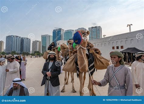 Arabic Culture Display Traditional Cloth Middle Eastern Culture