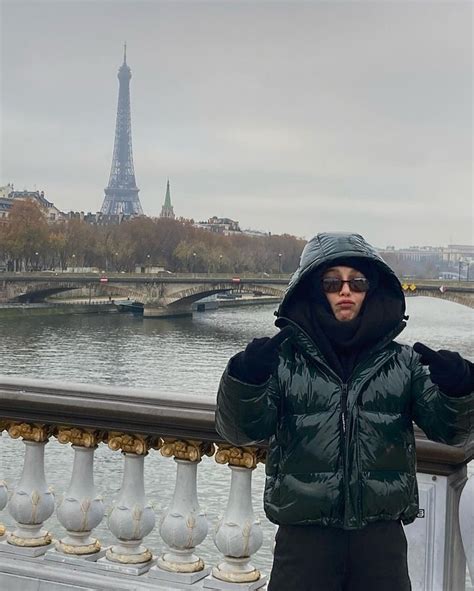 Emma Chamberlain Emmachamberlain • Fotos E Vídeos Do Instagram