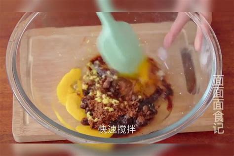 苹果加一碗面粉不蒸不烙不发面松软香甜比面包都好吃