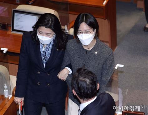 포토 본회의 출석한 장혜영 정의당 의원 아시아경제