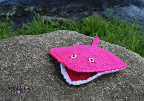 How To Make A Stingray Purse Or Pal Free Crochet Pattern Blackstone