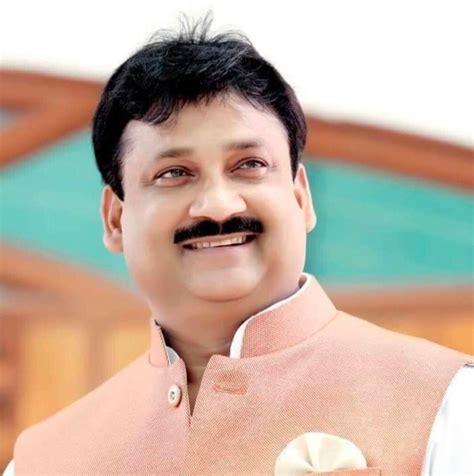 Deepnarayan Singh Yadav Team