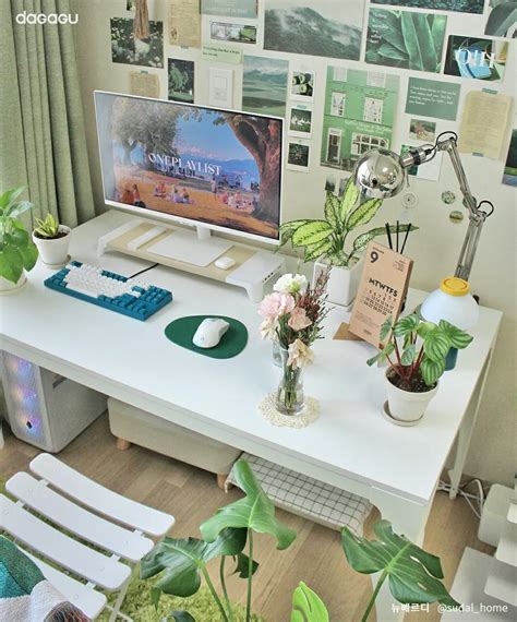 다가구 가구 • 집꾸미기 • 책상 • 데스크 • 데스크테리어 Review New Verdi 뉴베르디 데스크 저희 집 작업실존이 더 화사해졌어요 이번에 다가구의