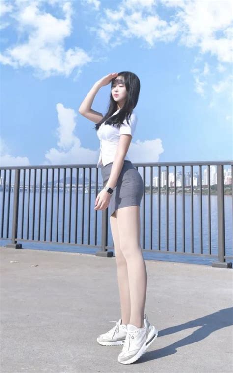 내 저장에 있는 나현 길님의 핀 여자 교복 교복 스타일 짧은 의상