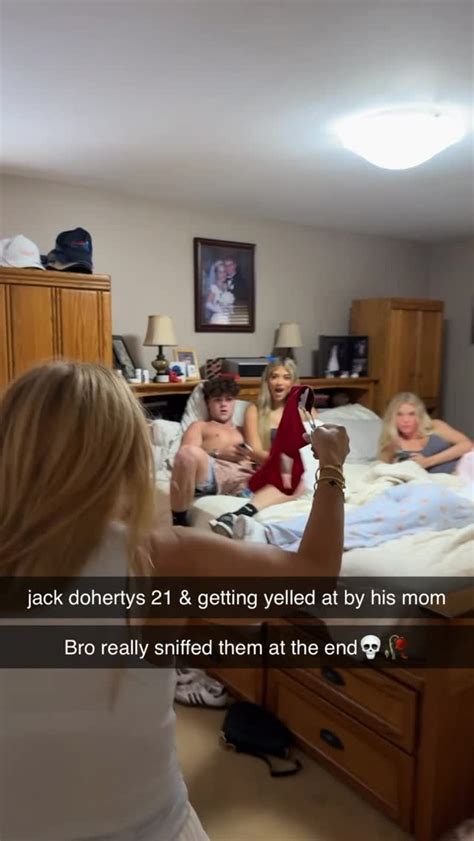 Claire Deyoe Clairelizzyx • Instagram Photos And Videos