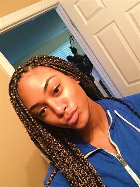 9 Nice Light Skin Braids Hairstyles