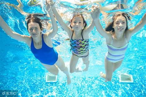 游泳燃脂20分钟 陆地运动1小时，游泳带来的几大好处，你造吗？
