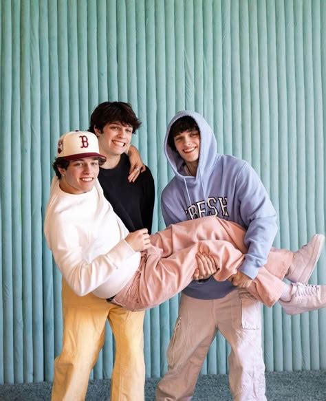 Pin On Sturniolo Triplets😻