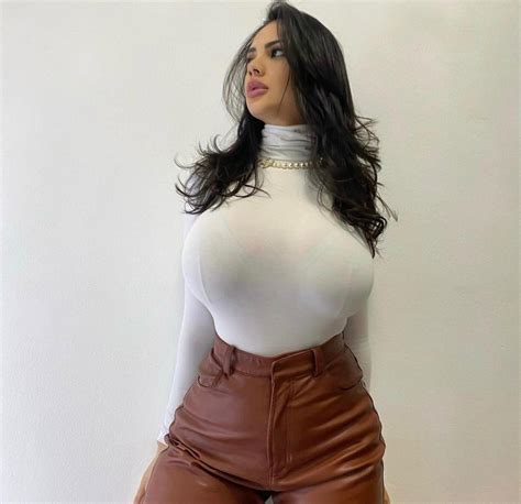 Busty Scrolller