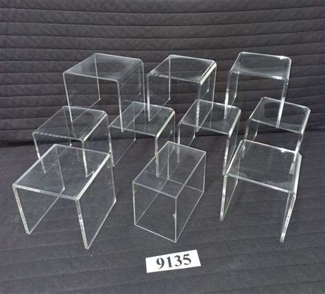10 Plexiglass Display Risers Mark Van Hook Auctioneer