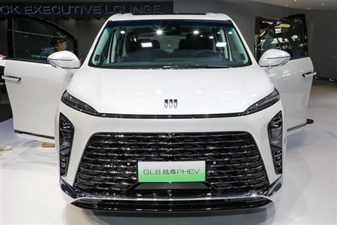 【别克gl8 插电混动陆尊 1 5t 138km 奢享版 6座图片 汽车图片大全】 易车