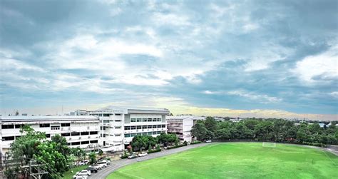 โรงเรียนสาธิตมหาวิทยาลัยราชภัฏสวนสุนันทา ฝ่ายมัธยม And English Program โรงเรียนสาธิต