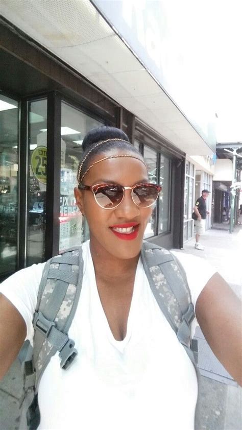 Red Lips Ruby Woo Rayban Wayfarer Square Sunglass Sunglasses